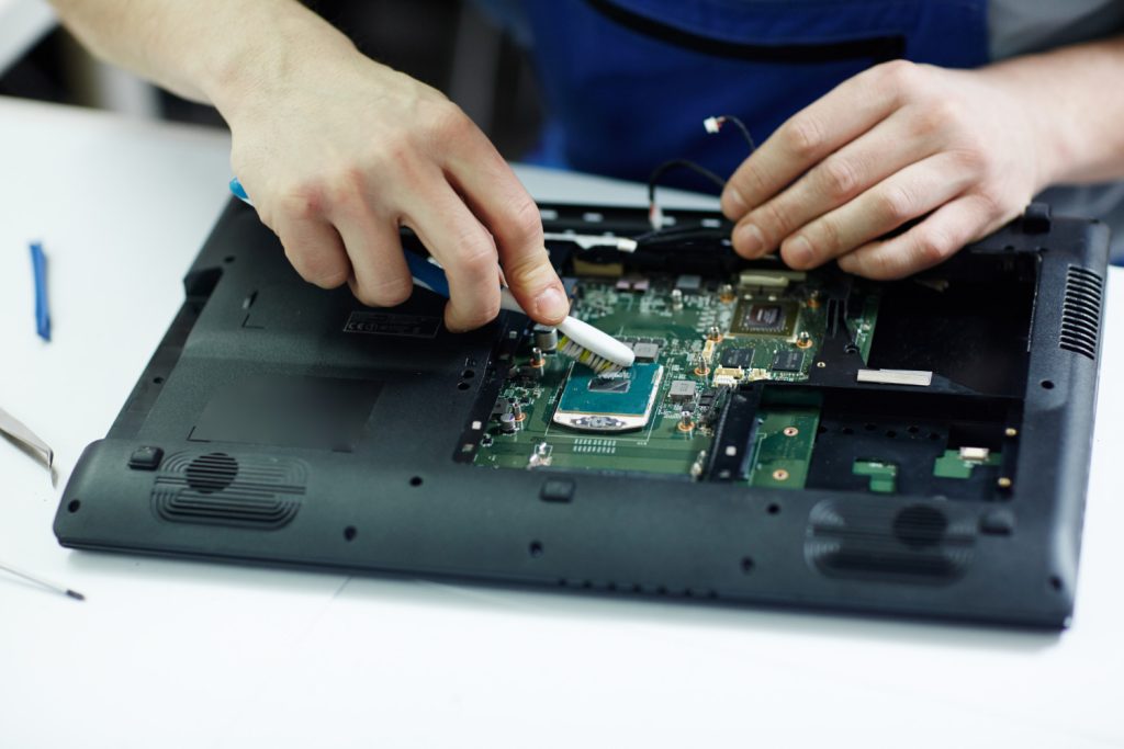 What to Do When Your Laptop Breaks – Computer Emergency Room